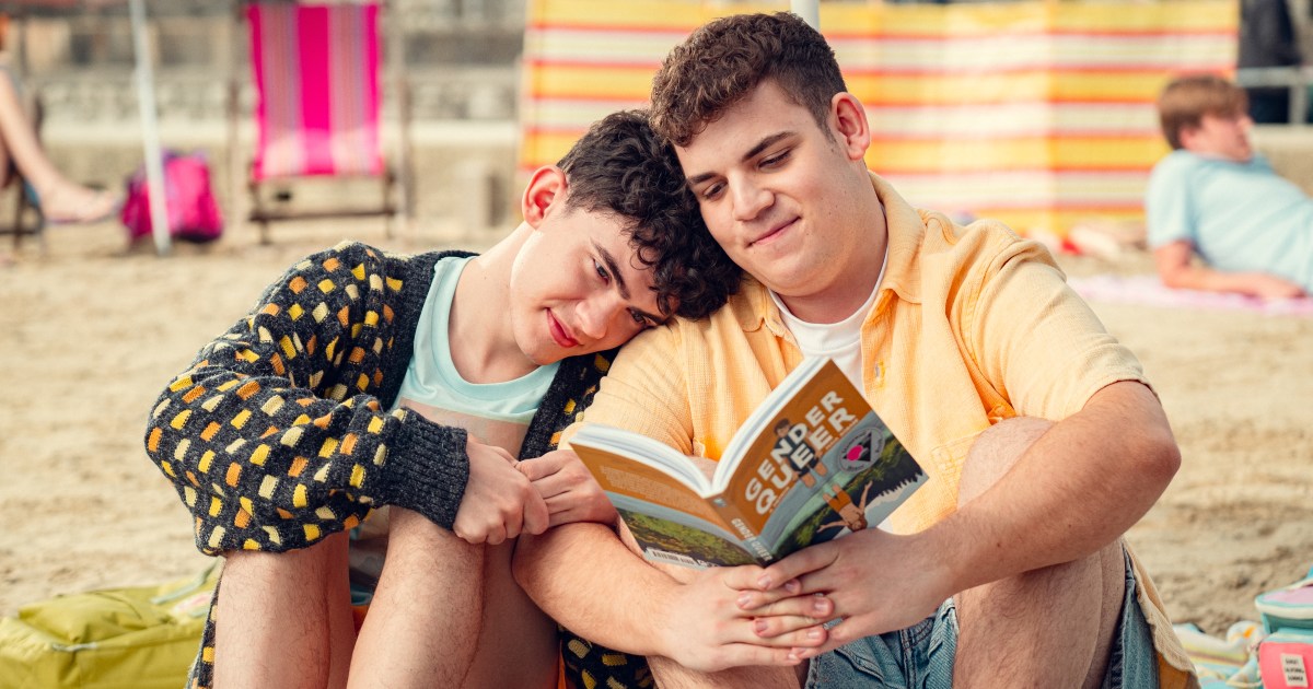 Cada livro que Isaac lê na 3ª temporada de Heartstopper
